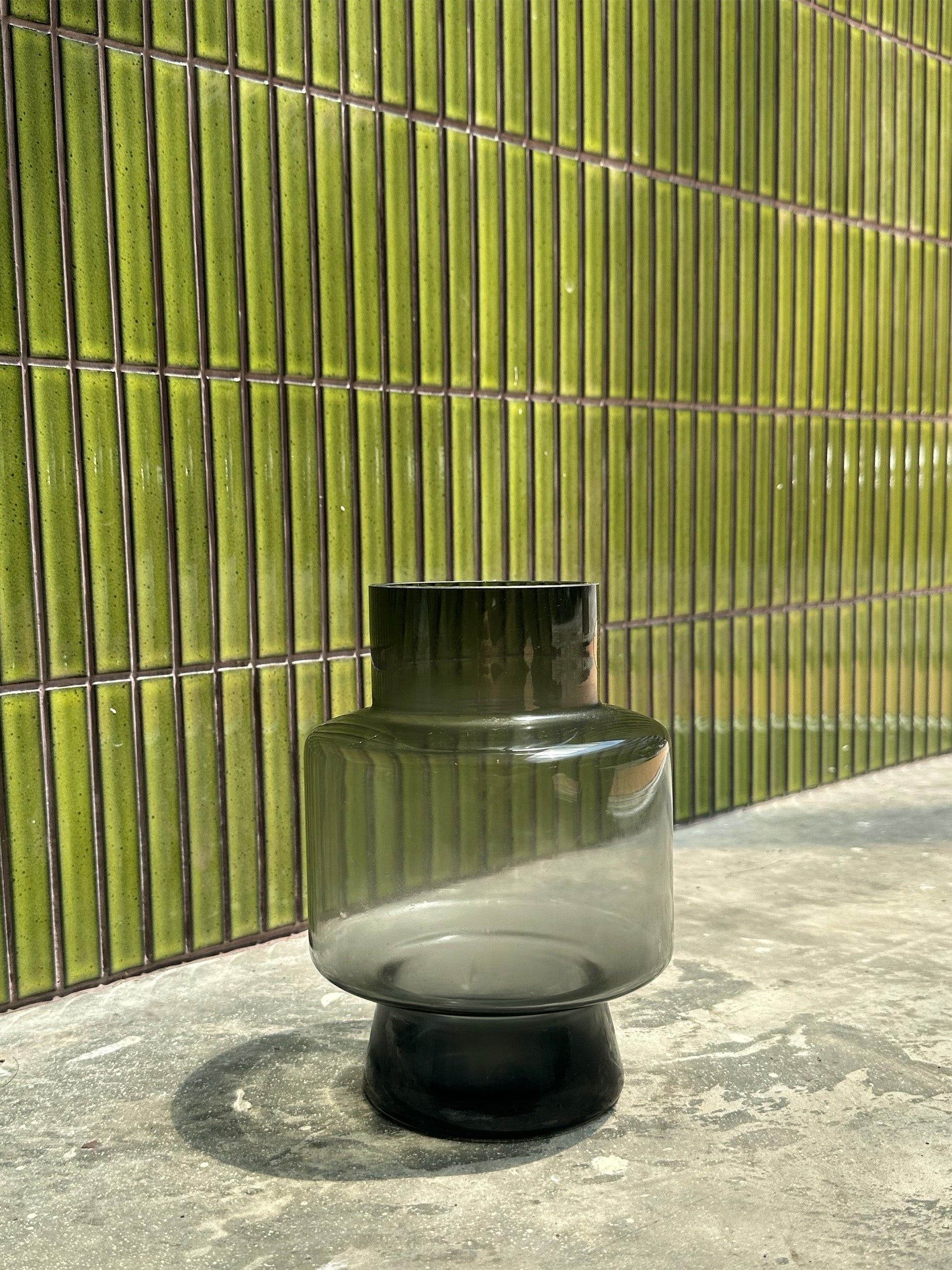 Vessel: Black Transparent – Friday's Garden